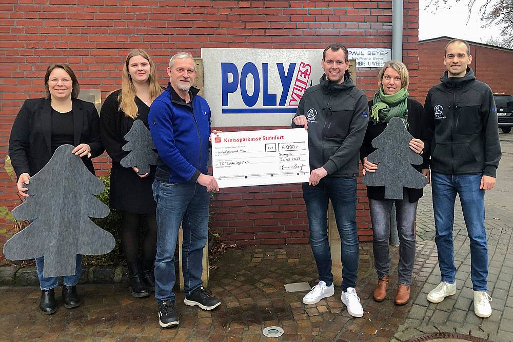 Spendenübergabe Rodde Igels : Über uns : Wir : Polyvlies